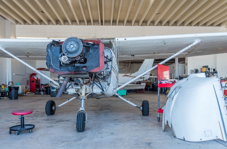 5 Must-Have Features for Your Airplane Hangar Design